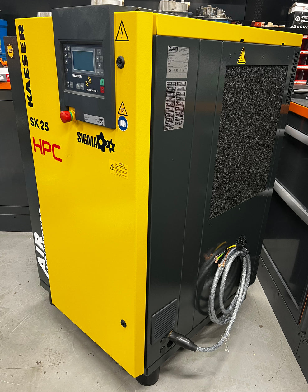 HPC / Kaeser SK25 Rotary Screw Compressor (15Kw, 20HP, 88.28CFM, 8Bar ...