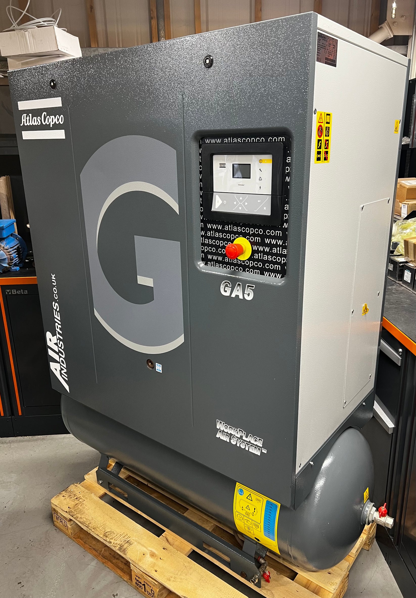 Atlas Copco GA5 Receiver Mounted Rotary Screw Compressor (5.5Kw, 31.7C ...
